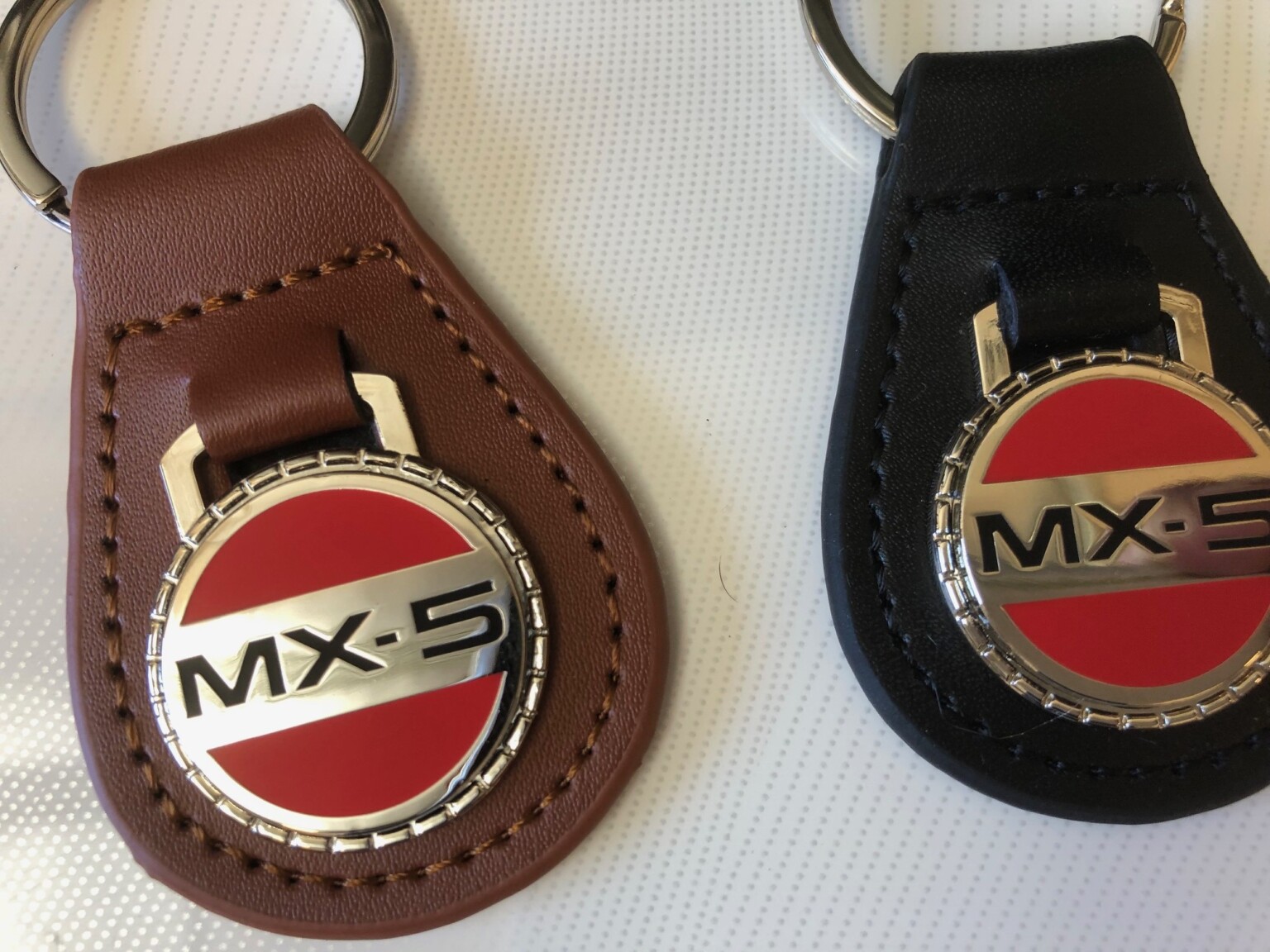 Mazda MX-5 Keyring » Banners and Badges